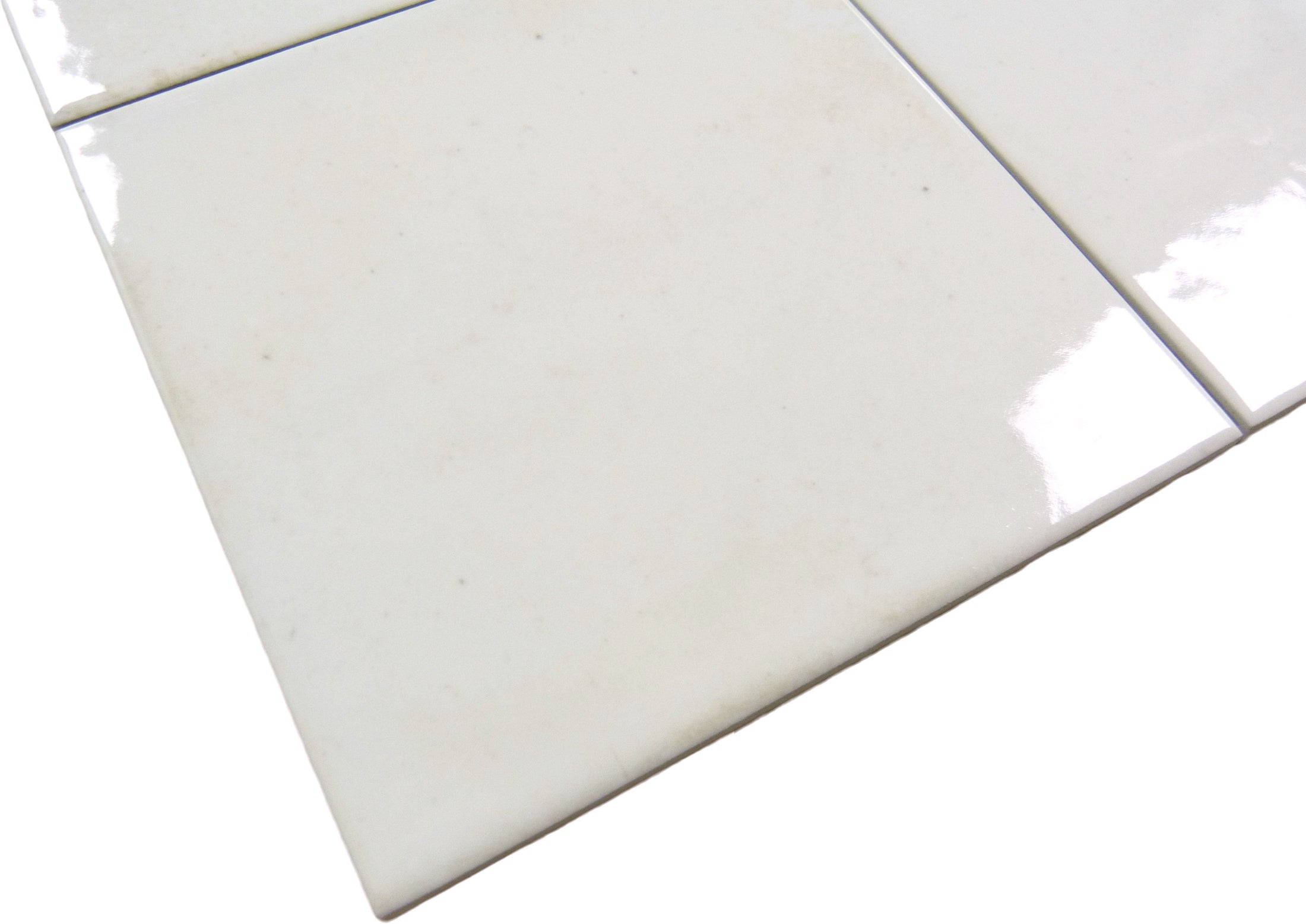 Boutique Antique White Field 6x6 Porcelain Tile | Oasis Tile