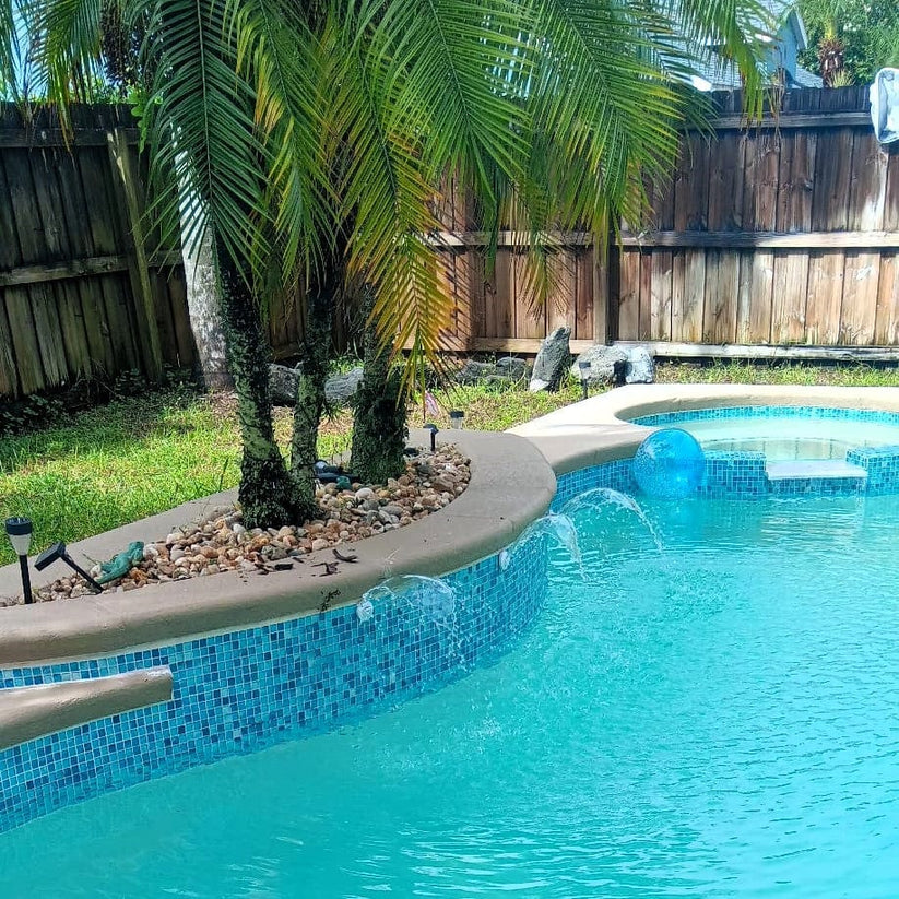 Ocean Sky Blue 1x1 Glossy Glass Tile | Oasis Tile