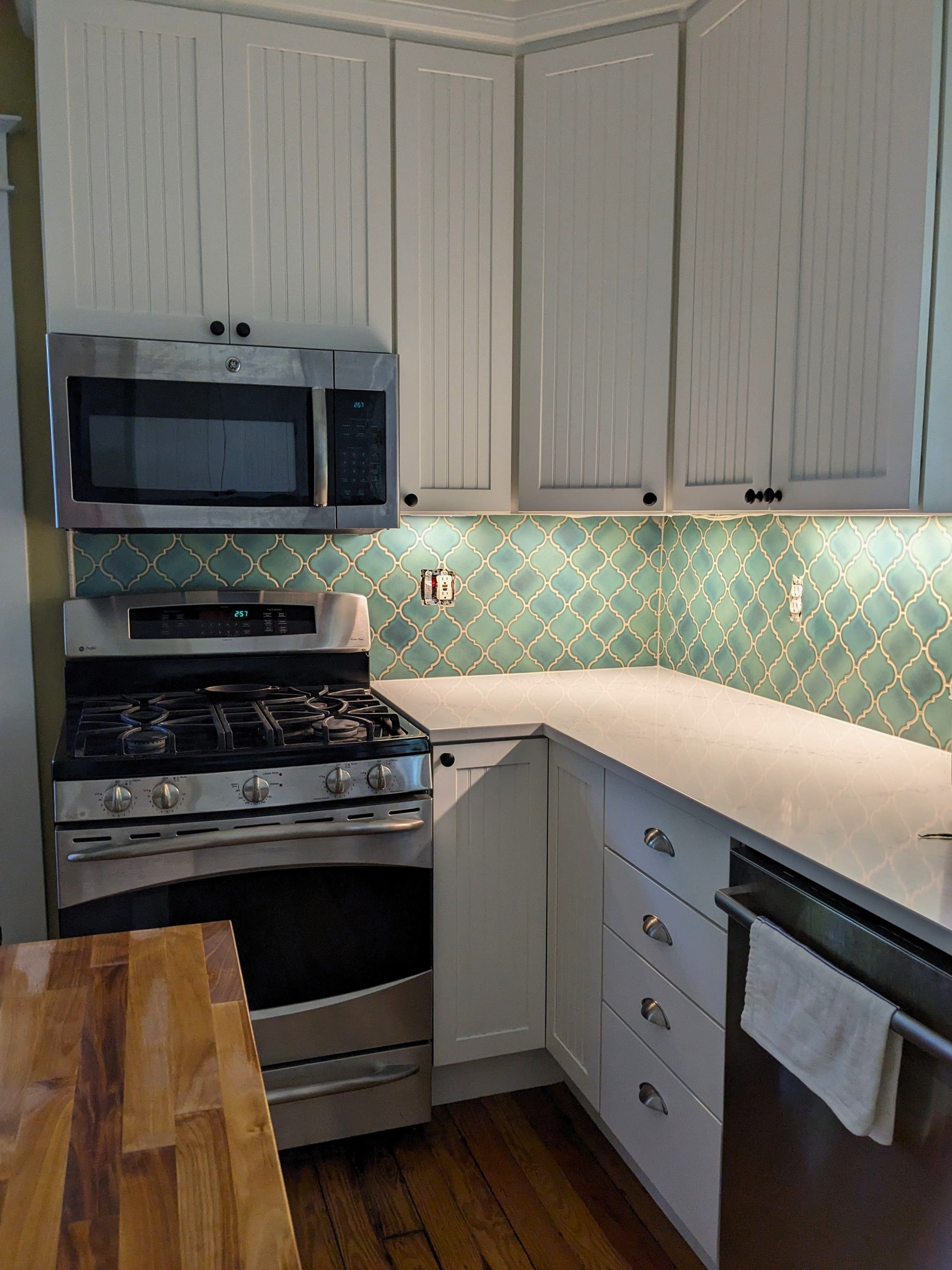 Shore Arabesque Green Glossy Porcelain Tile | Oasis Tile