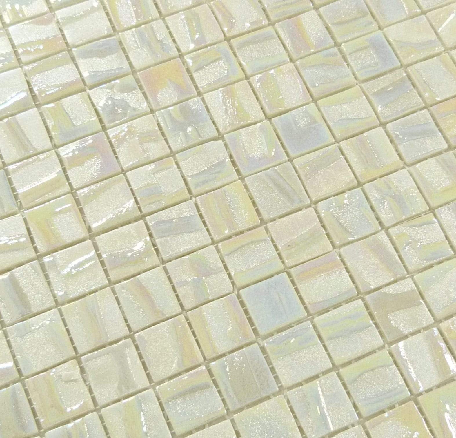 Moon Venus White 1"x1" Glossy Iridescent Glass Tile | Oasis