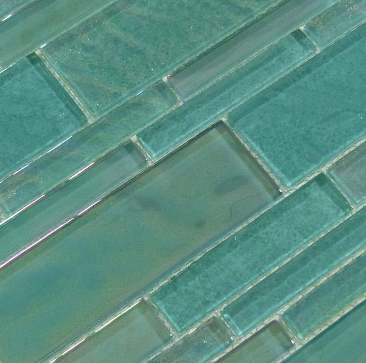 Tesoro Treasure Greenstone Green Linear Glossy & Iridescent Glass Pool ...